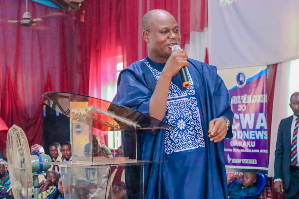 Yuletide : Nasarawa Speaker, Cleric preach love, peace, unity and alms ...